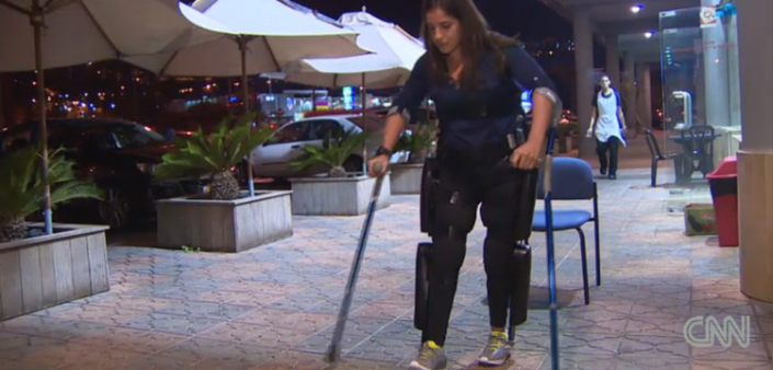 Bionic suit helps paraplegics walk - Lifeward